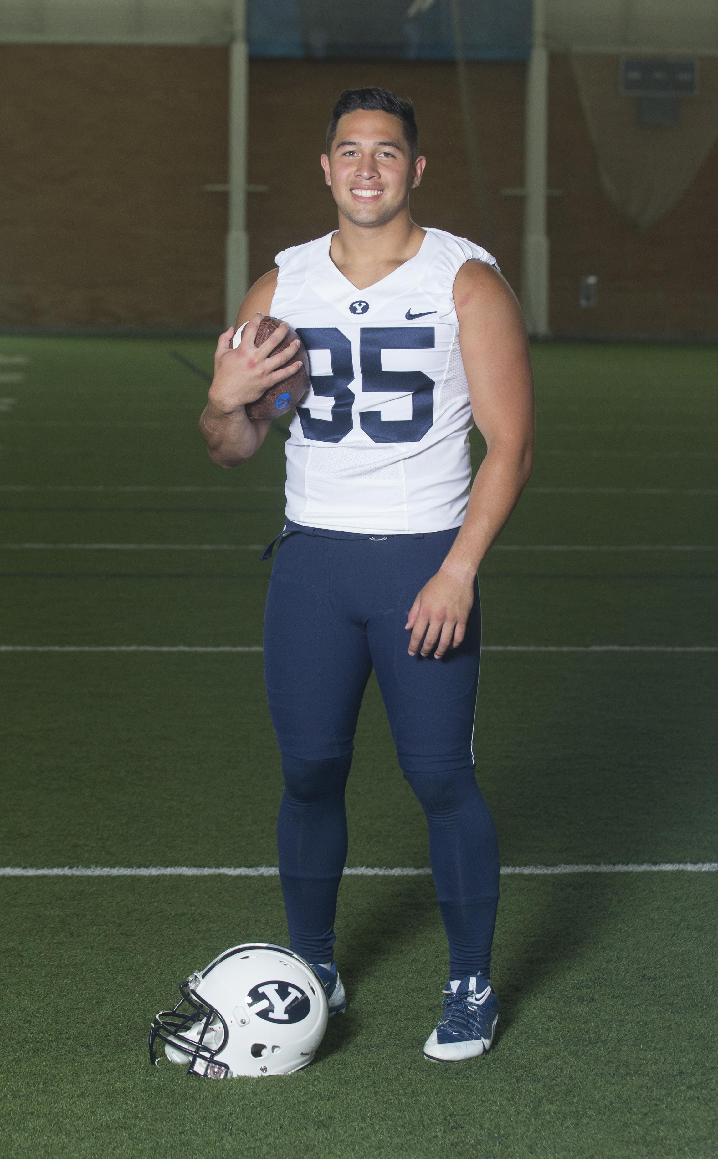 Defensive Linebacker Physique